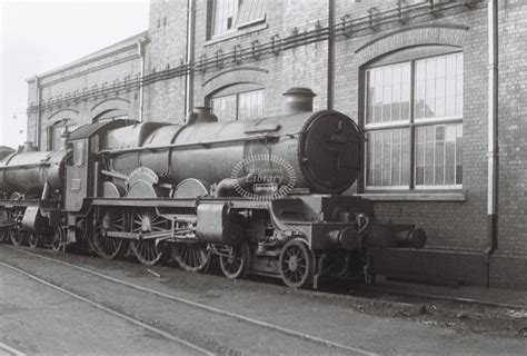 The Transport Library British Railways Steam Locomotive 4082 Windsor Castle Class Collett Gw