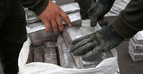 Sex Ton Kokain Beslagtaget Från Gerilla