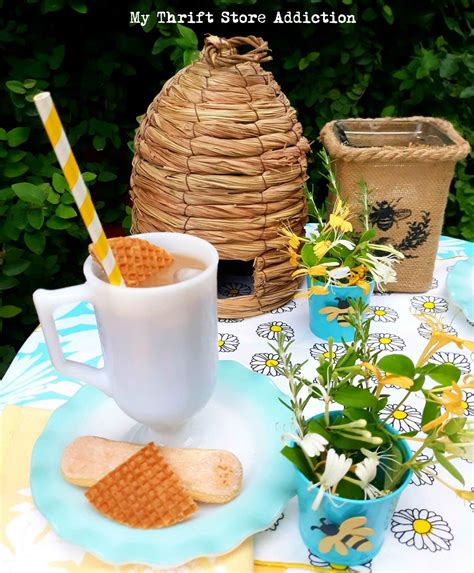 Bee Utiful Late Summer Tablescape My Thrift Store Addiction