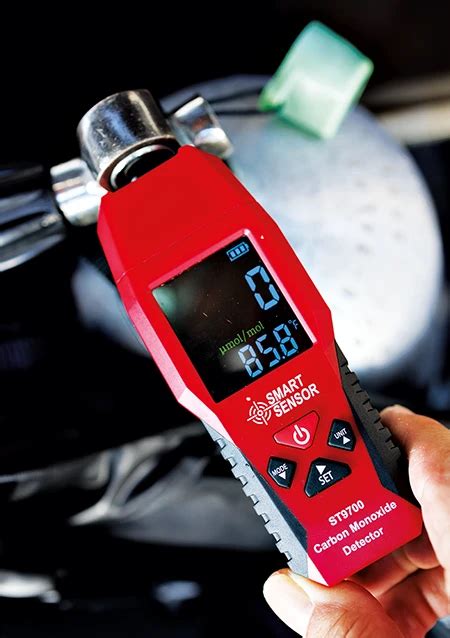 Surviving Carbon Monoxide Poisoning While Solo Diving Divers Alert Network