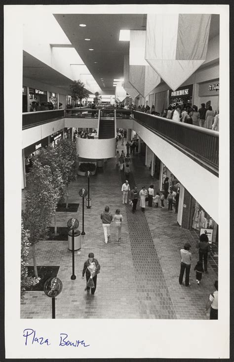 Westfield Plaza Bonita Mall Rsandiego