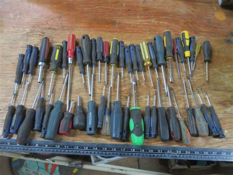 Lot Of Assorted Screwdrivers Schmalz Auctions