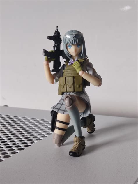 Tactical Waifu Scrolller