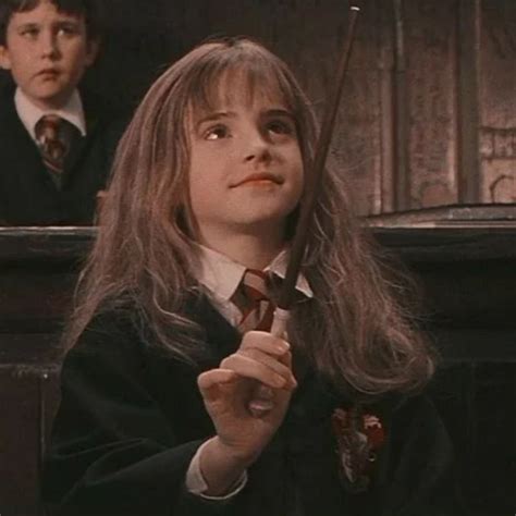 Pin By Vy Tường On Anime Harry Potter Cast Harry Potter Hermione