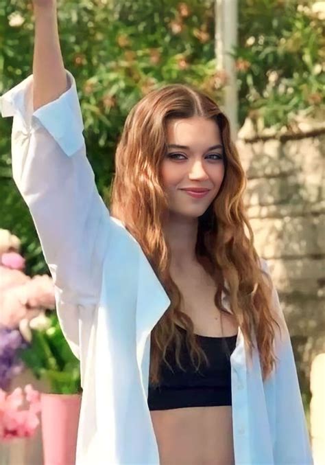 Nwjns Adlı Kullanıcının Yalı Çapkını Panosundaki Pin Gelin Saç