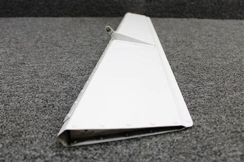 96 610006 69 Beechcraft 95 C55 Lh Elevator Trim Tab White