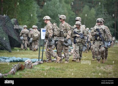 Us Soldiers With 3rd Armored Brigade Combat Team 4th Infantry