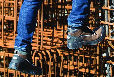 Safety Jogger รุ่น Mars รองเท้าเซฟตี้หุ้มข้อ รองเท้าป้องกันไฟฟ้า Eh Newsun Safety