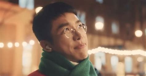 ‘남성혐오 손모양 논란 넥슨…성형수술한 이 남자 모델 발탁했다는데