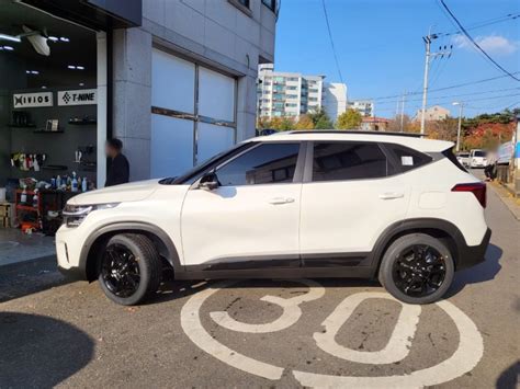 신차 셀토스 레인보우프리미엄is100풀썬팅 파인뷰lx7700블랙박스 Ppf 나노텍유리막코팅 수원신차검수 수원신차패키지 수원레인보우프리미엄 수원레인보우 수원레인보우