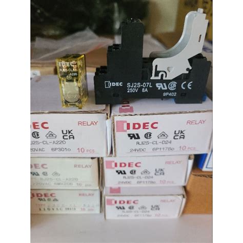 和泉 Idec 繼電器rj2s Cl D24 Rj2s Cl A220 蝦皮購物