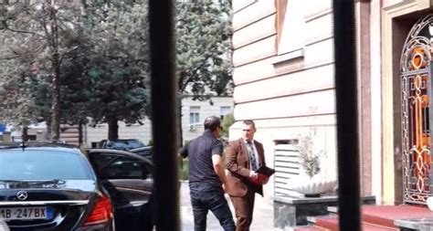 Mbledhja E Ministrave Për Ahmetajn Prokurorët E Spak Zbarkojnë Në