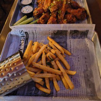 Kings Pub Updated July 2026 95 Photos And 63 Reviews 229 S