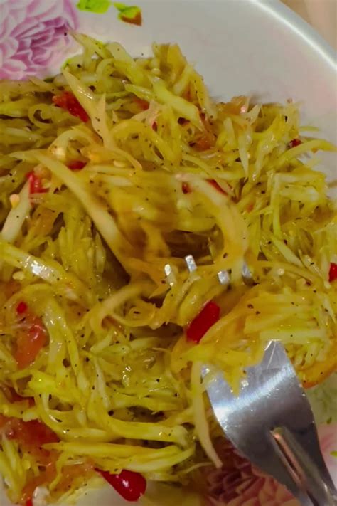 มะกอกป่า มะกอกนา มะกอกใส่ส้มตำ มะกอกลาว มีทั้งแบบแห้งเป็นชิ้น และแบบผง ค่ะ 1 แบบผง 30 กรัม ใช้