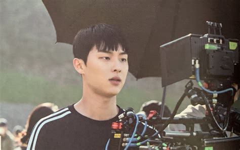 Pin By Catarina Rocha On Weak Hero Class 1 Korean Actors Actors Husband