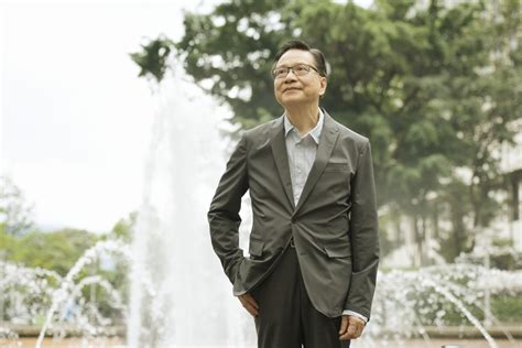 專訪︱張炳良： 國家安全與本港獨特性可兼得 政府須制止「過左」行為 星島日報