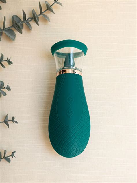 The Ultimate Guide To Clit Suction Sex Toys The Natural Love