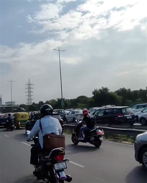 Video Umang Malviya On Linkedin Corporatelife Officevibes Officeday Jioplatformslimited Jio