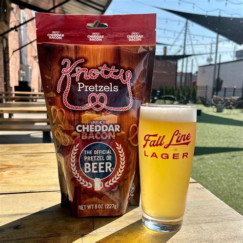 Knotty Pretzels Smokey Cheddar Bacon 75 Oz Official Beer Pretzel