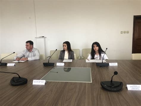 Заради украинските бежанци Областният съвет по сигурността във Враца се срещна с Георги Митов