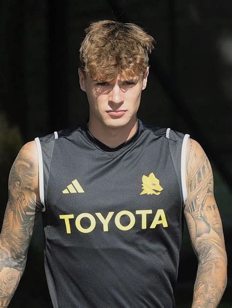 Nicola Zalewski กีฬา