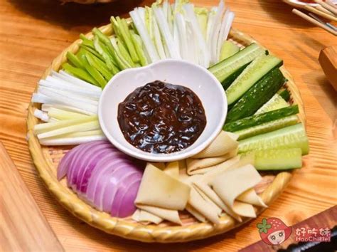 东北沾酱菜 小遥 土豆 大山谷图库