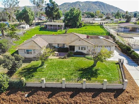 3241 Valley View Ave Norco Ca 92860 Redfin