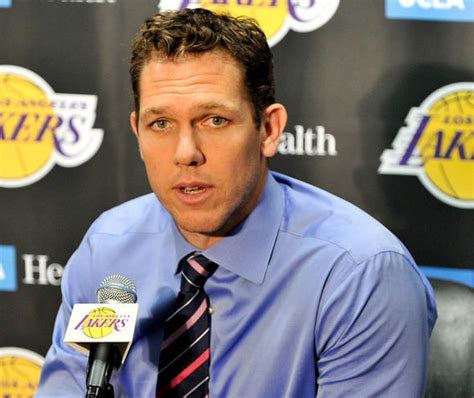 Luke Walton Leaves Lakers The Classy 27 Word Message Gm Rob Pelinka