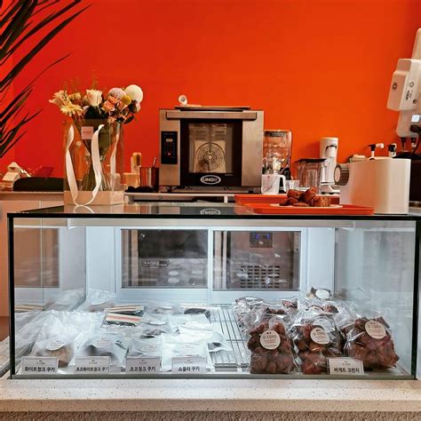 오코드 O 블렌딩 원두는 은은한 산미와 플로럴이 매력적인 100아라비카 블렌딩 원두에요~ 요즘 같은 무더위에는 아이스로~ 하지만 뜨아도 향이 매력적이라는 사실 기억해