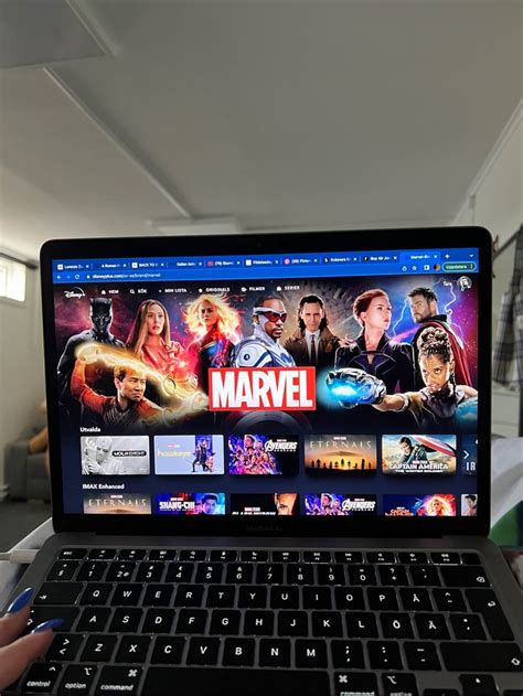 Pin By Tara On Snabbsparade Pins Imax Disney Marvel Marvel
