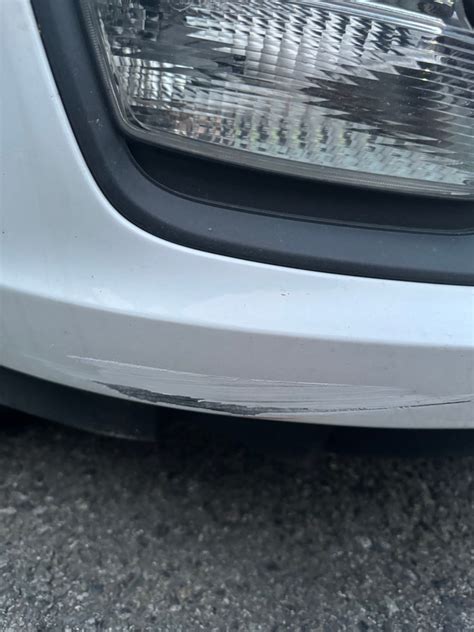 차 범퍼 밑 부분 긁힘 지식in