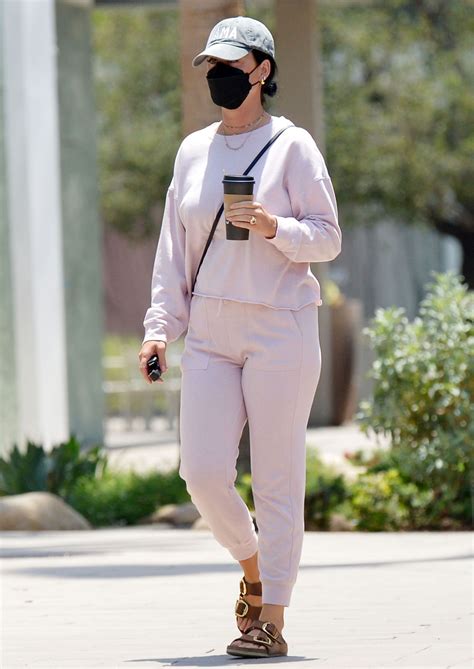 Katy Perry In An All Pink Sweat Suit Los Angeles 05232022 • Celebmafia