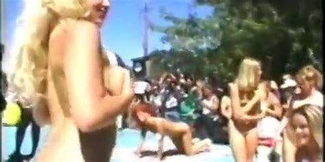 Free Nudes A Poppin Porn Videos And Sex Movies Tnaflix Com