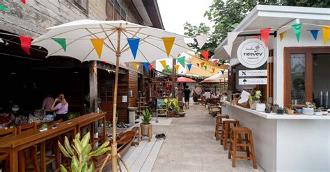 ก๋วยเตี๋ยวทองย้อย แอนด์คาเฟ่ นนทบุรี ร้านก๋วยเตี๋ยวที่มีมากกว่าก๋วยเตี๋ยว