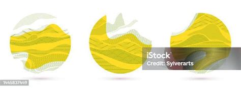 동양 일본식 벡터 추상 삽화는 원 모양의 노란색 아시아 전통 스타일의 배경 물결 모양의 모양과 산 지형 바다 선처럼 콧물로 설정됩니다 0명에 대한 스톡 벡터 아트 및 기타