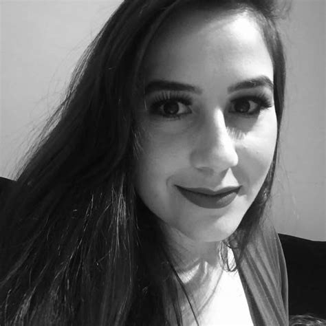 Alice Santos Ssaliice • Threads Say More