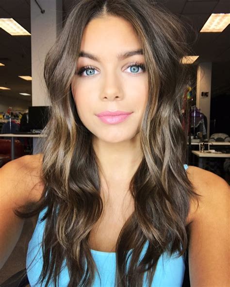 Hannah Ann Sluss Photos