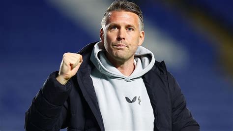 Wolves Nhắm Rob Edwards Làm Hlv Mới Sau Khi Sa Thải Vitor Pereira