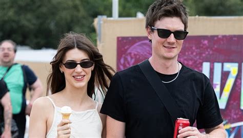 Daisy Edgar Jones Sparks Buzz With Romantic Glastonbury Outing