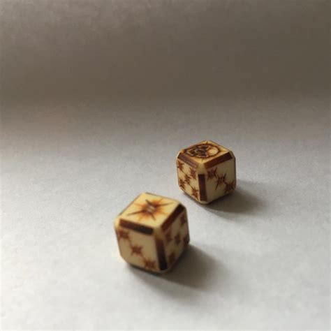 Кубики из кости для нард: Игральные кубики из кости для нард в Санкт ...