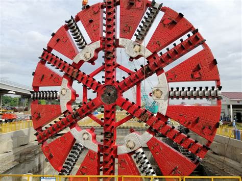 Tunnel Boring Machine Tbm