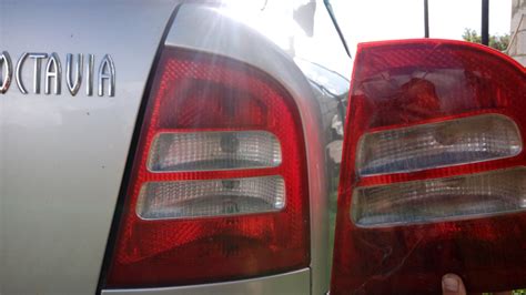 Оригинальная подложка под номерной знак — Skoda Octavia A7 Mk3, 1,6 л ...