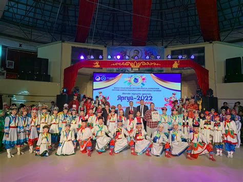 ЭДҮТЭН ХӨТӨЛБӨР АМЖИЛТТАЙ ХЭРЭГЖИЖ БАЙНА Математикийн хичээлийг