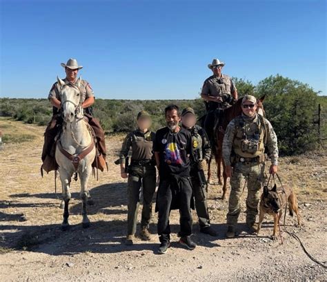 Dps Border Mounted Patrol K 9 Track Down Criminal Illegal Immigrant In