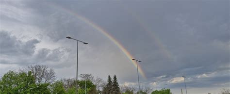 Атрактив Хаус Представяме ви идеалните помещения със самостоятелен вход в сграда ‘geometric