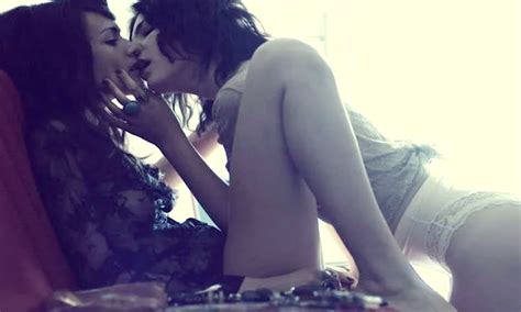 Qué tan importante es el sexo en una relación Burdas cl