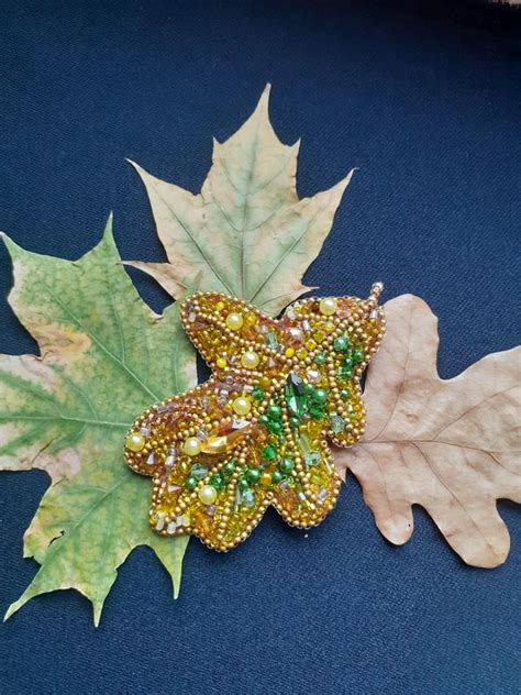 Брошка ручної роботи — ціна 300 грн у каталозі Брошки Купити аксесуари за доступною ціною на