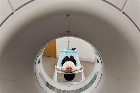 Premium Photo Ct Scan Of Abdomen Of Girl In Medical Clinic Woman