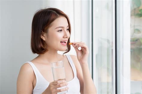 10 Suplemen Vitamin E Terbaik Untuk Kesehatan Kulit Dan Tubuh Alodokter
