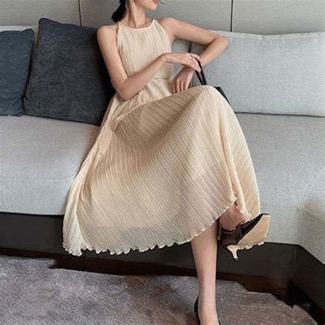 여름원피스데이트룩 홀터 라운드넥 주름 나시원피스 비치 여행 해변 휴가 플리츠 롱스커트 허리 리본 스트랩 촤르르 썸머 여름